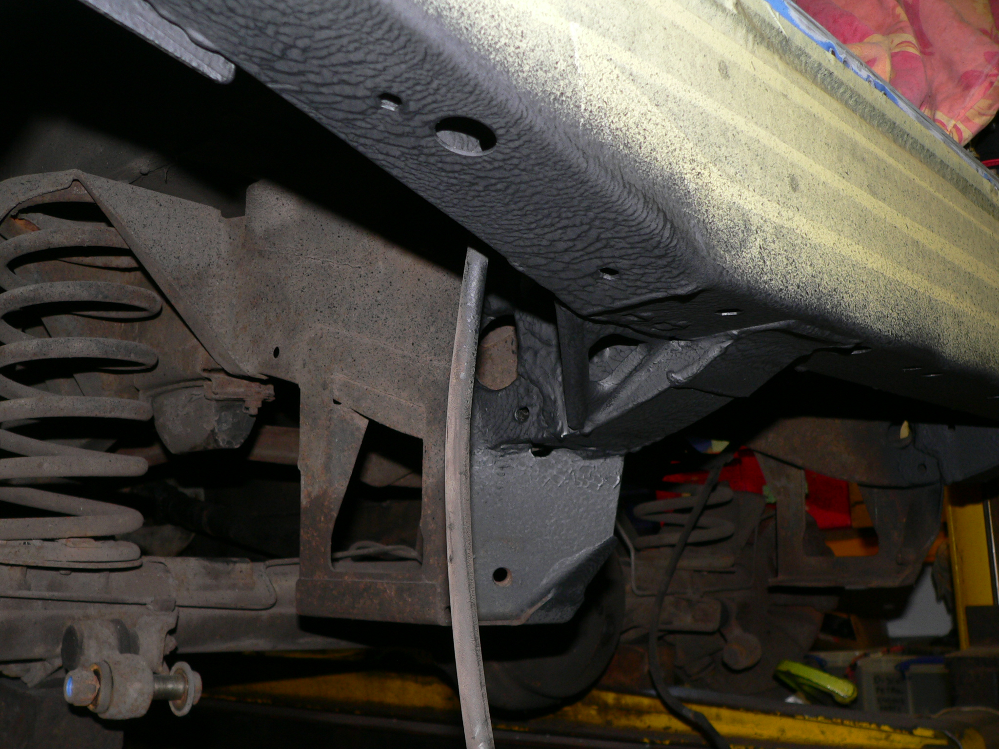 Crossmember Replacement (Land Rover Defender Rear Crossmember ...