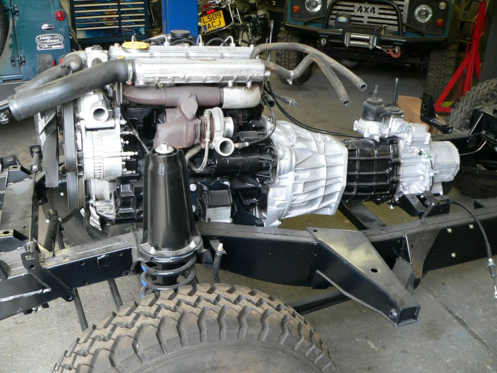 Land Rover / Range Rover Engine Restoration & Cleaning - Benington 4x4 ...